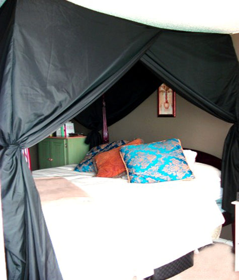 Nicamaka Black Out Sleep Canopy KING SIZED